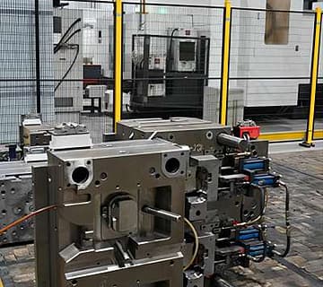 What Are Weld Lines in Injection Molding? Causes & Solutions