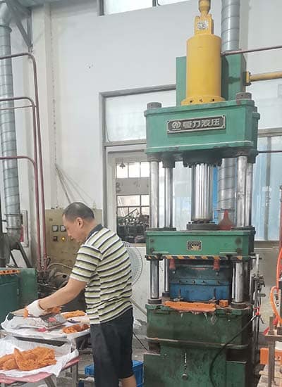 Understanding Compression Molding: Process and Applications